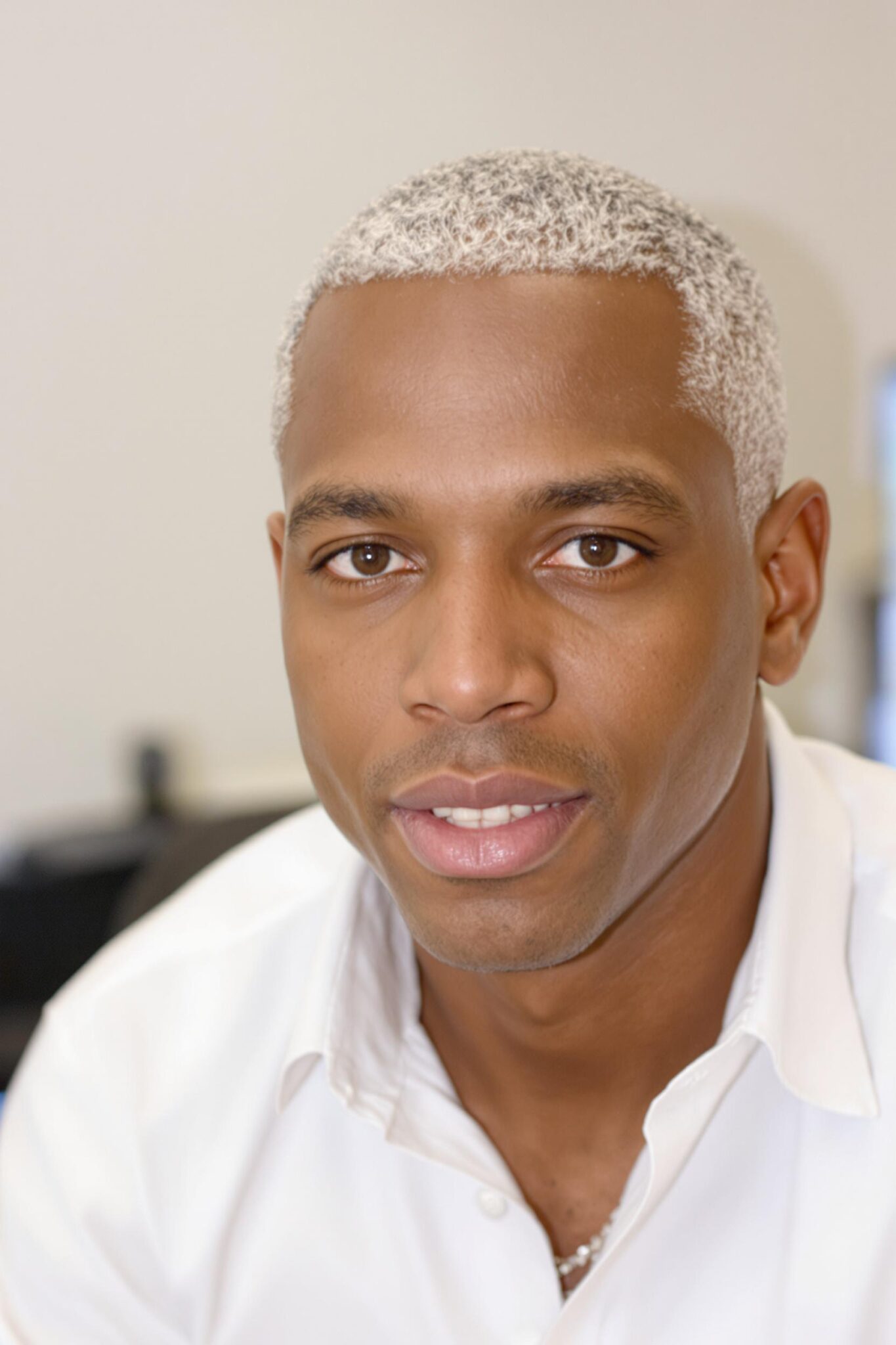 18 Low-Maintenance Haircuts For Men Over 50